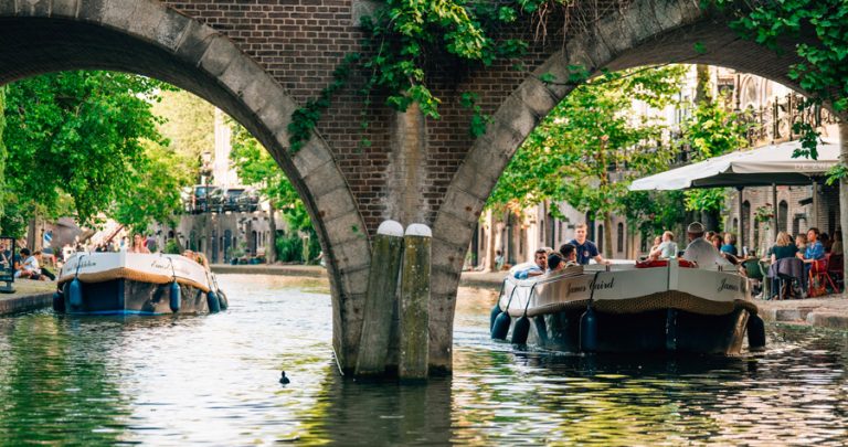 Sloep Huren Utrecht - Eenvoudig een boot huren en varen door Utrecht